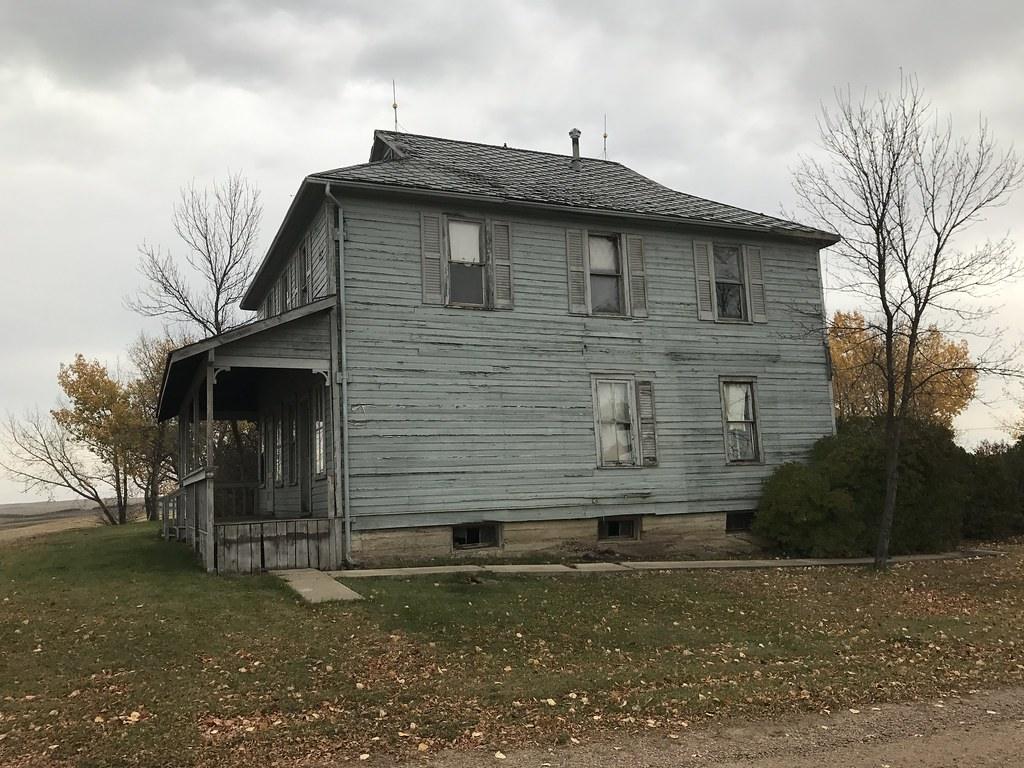 12 Canadian Ghost Towns with Eerie Stories