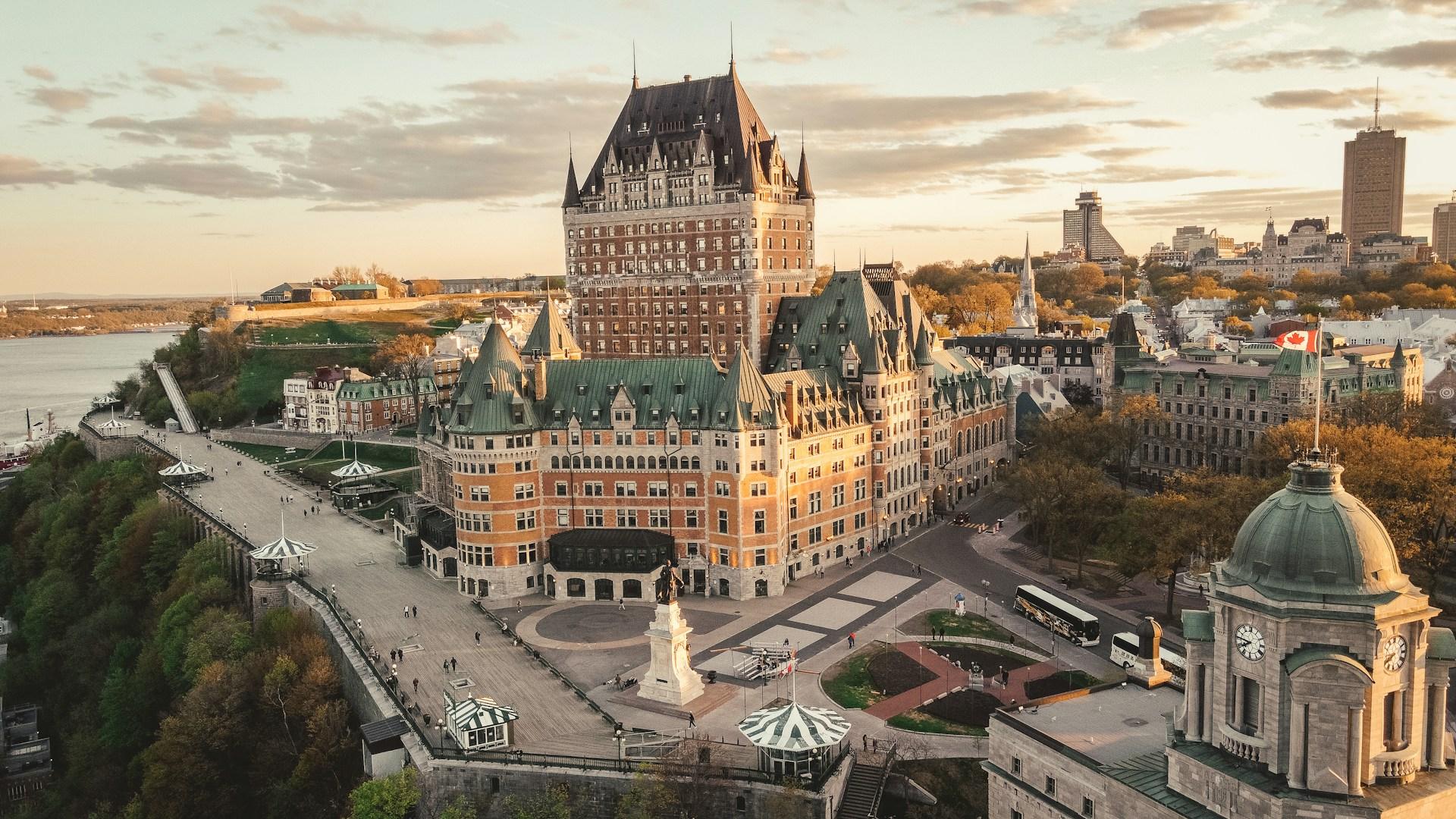 20 Canadian Landmarks That Look Better in Person Than Photos