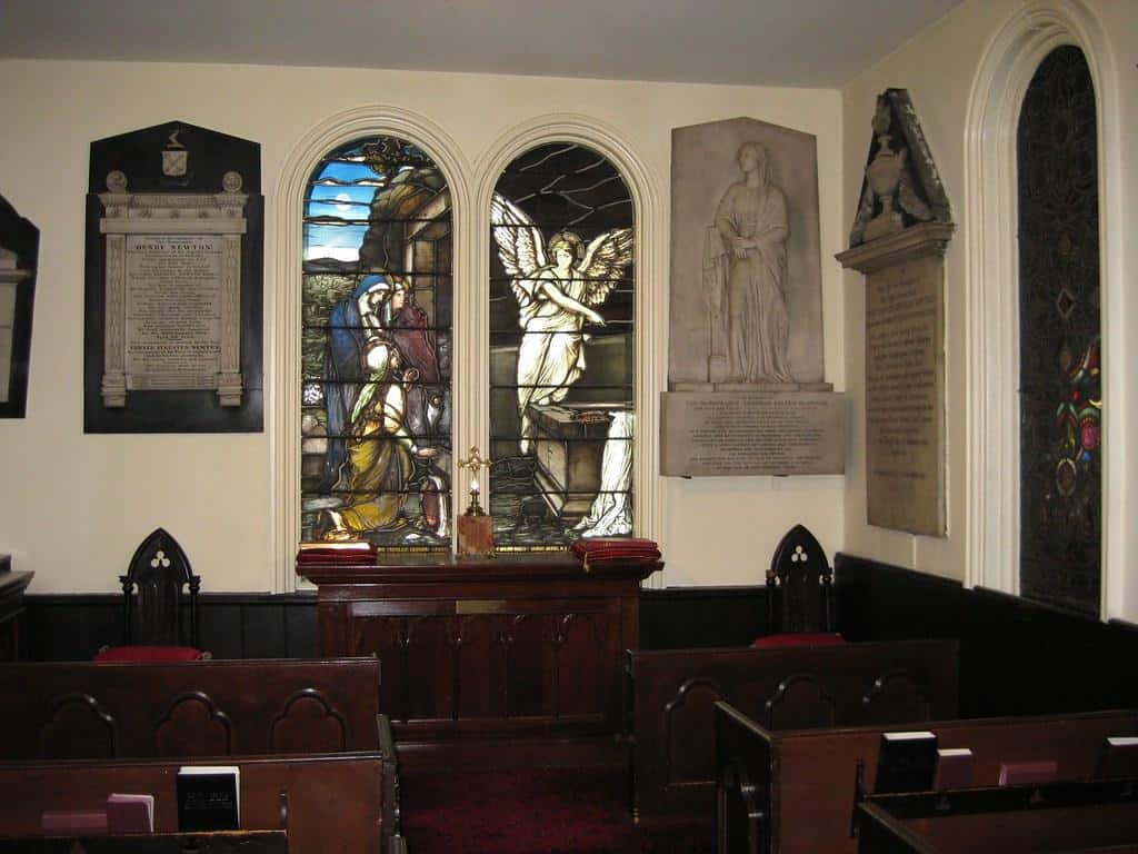 15 Canadian Historic Churches With Magnificent Interior Details