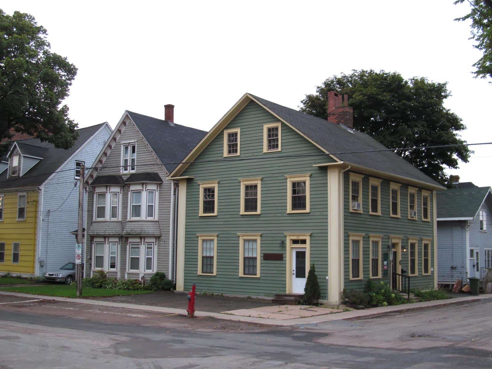 14 Canadian Historic Towns That Feel Like Time Travel