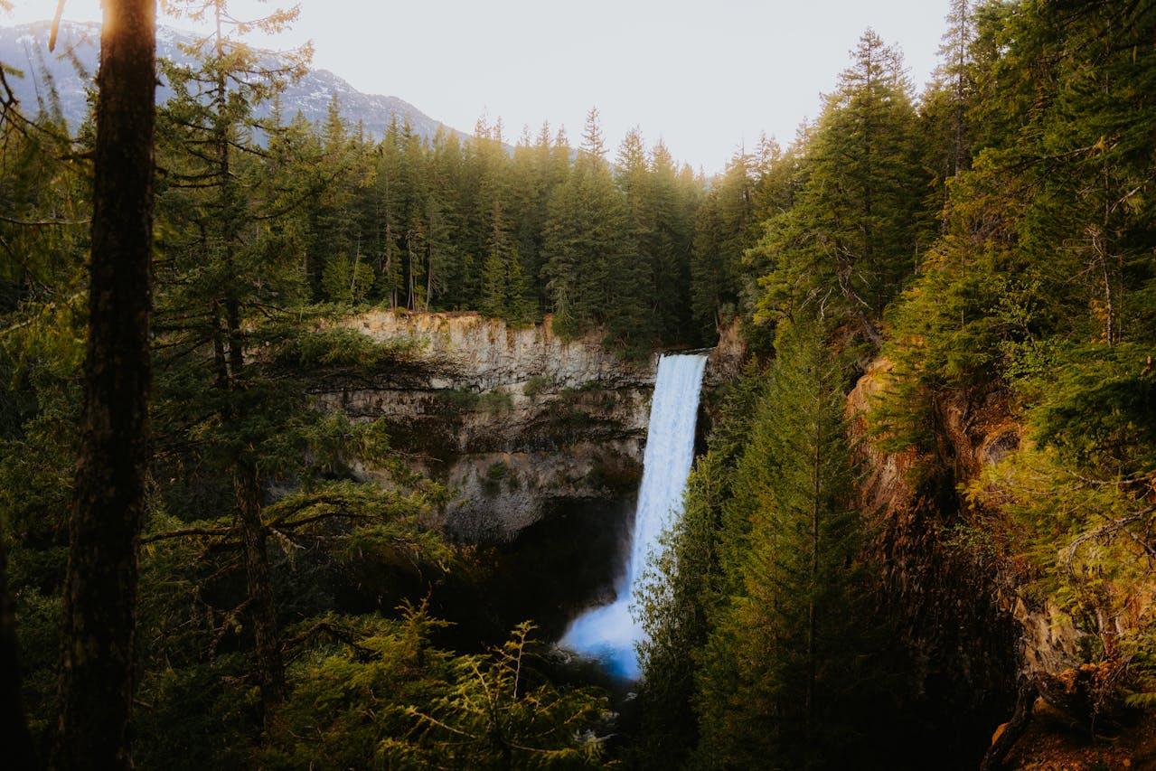 15 Canadian Waterfalls You Can Drive Right Up To