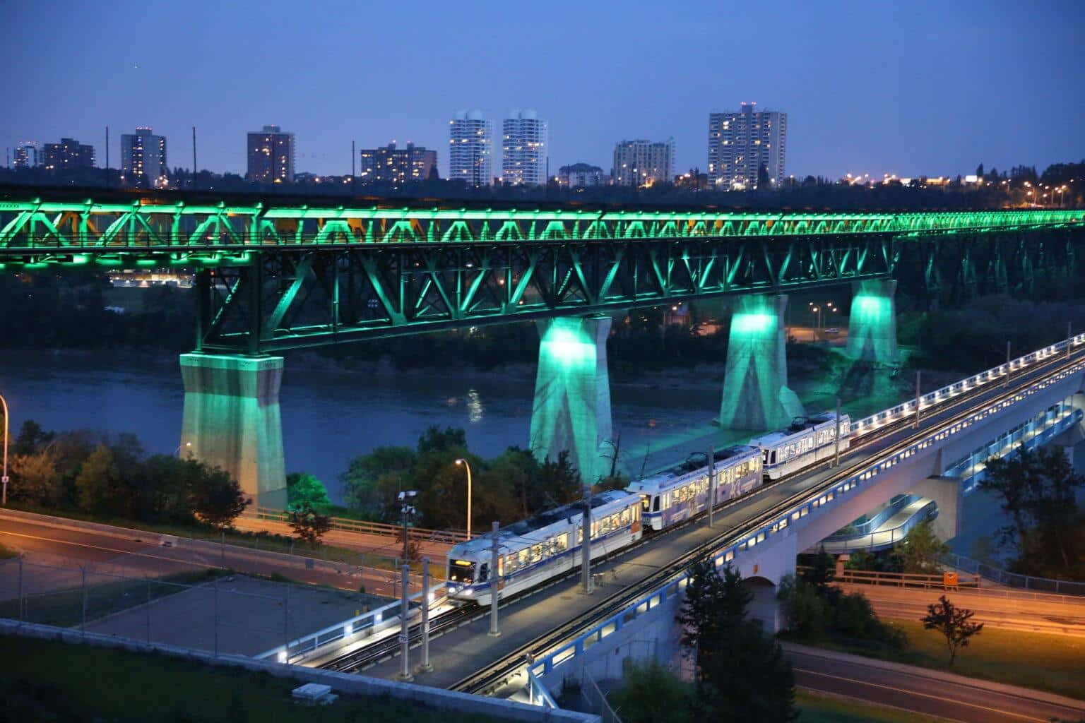 11 Canadian bridges you should stop and walk across