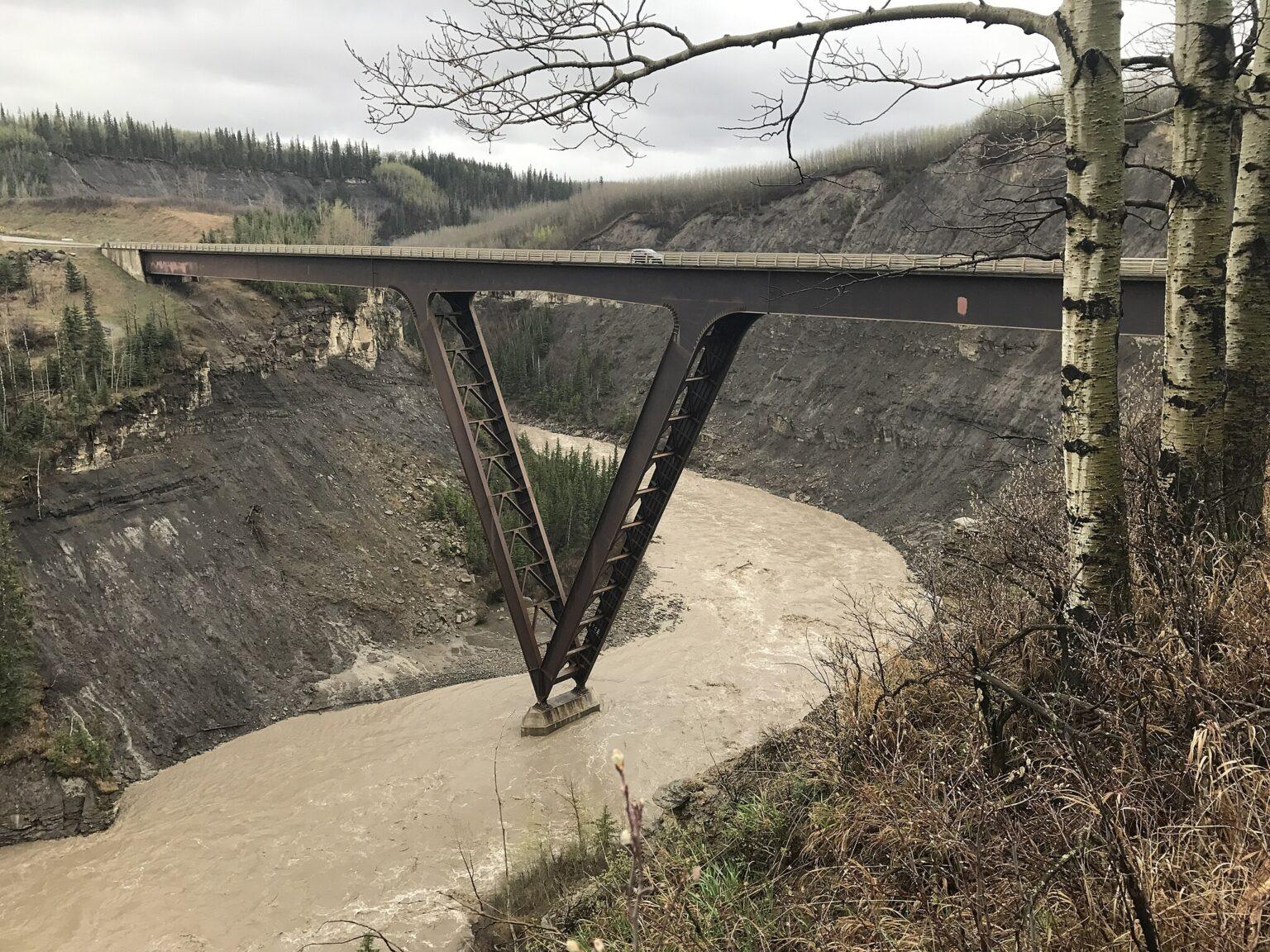 11 Canadian bridges you should stop and walk across