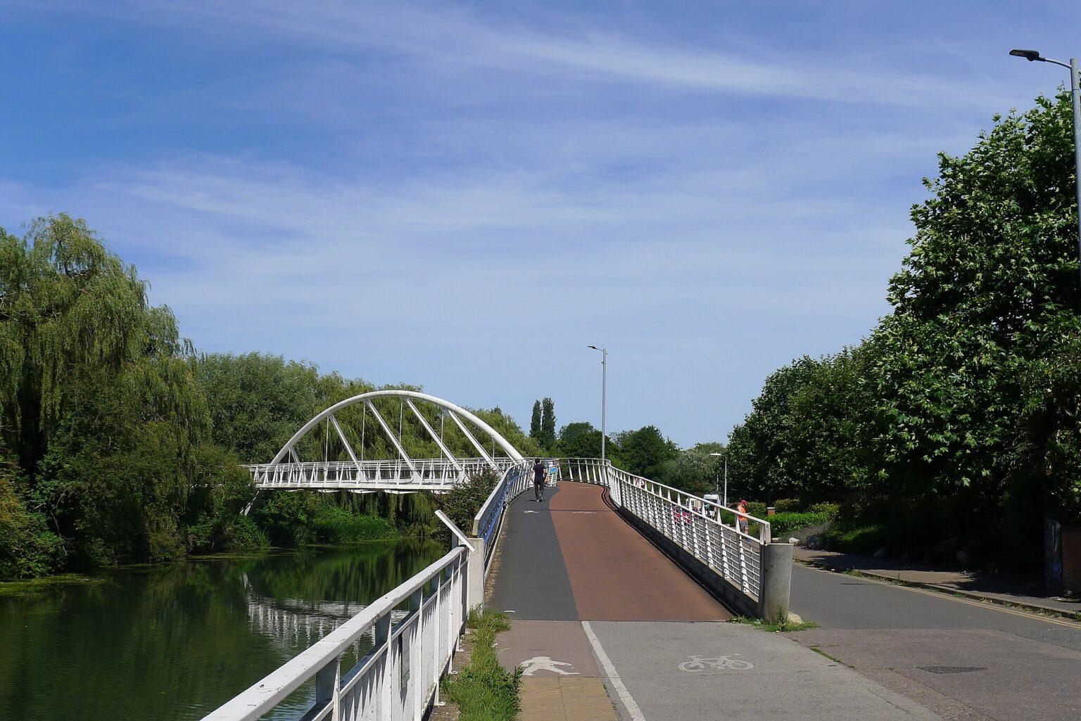 11 Canadian bridges you should stop and walk across