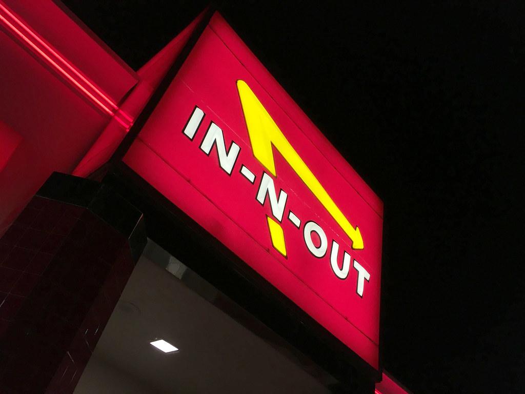 12 American chain stores you won't find anywhere in Canada