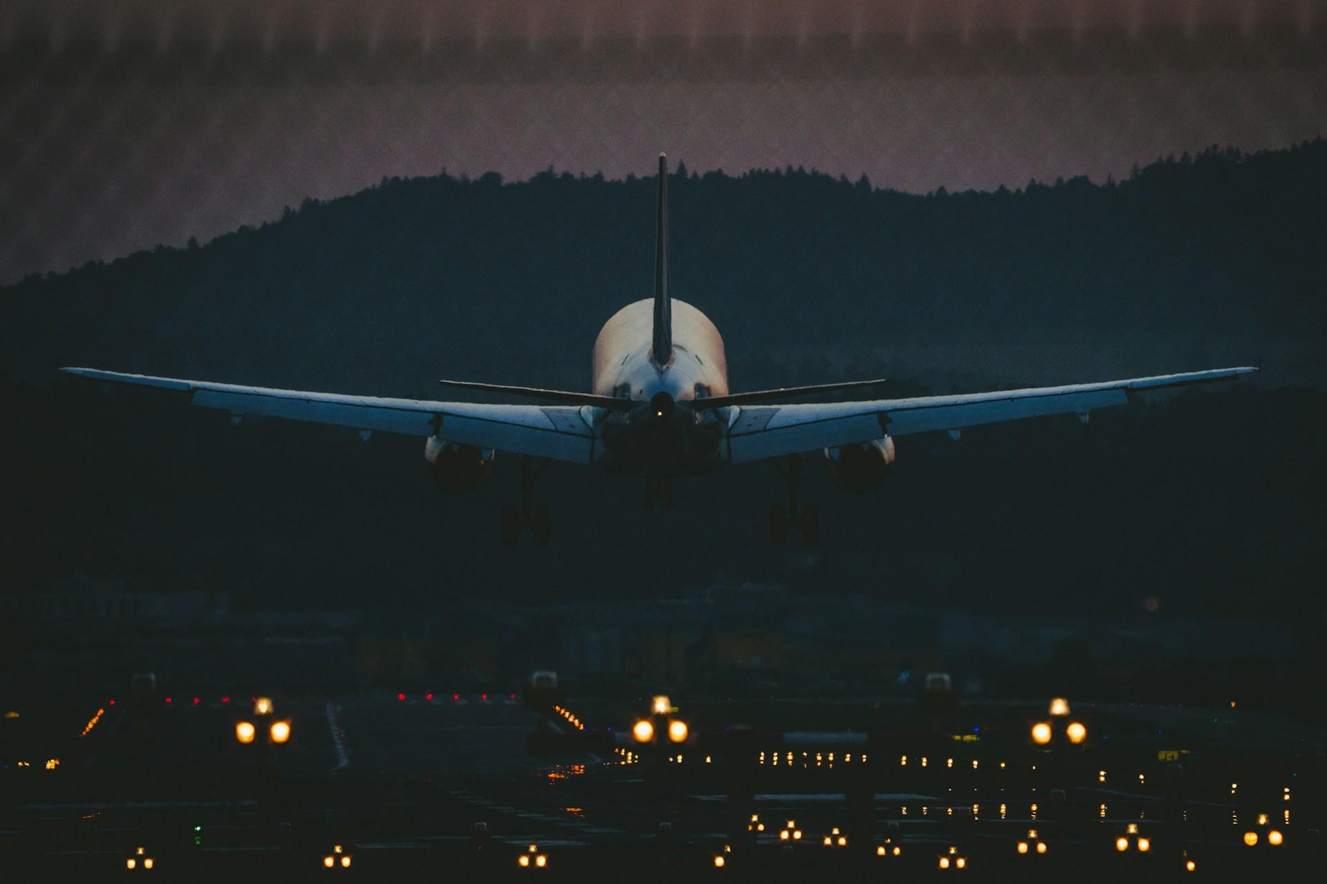 Why overnight flights are better than day flights